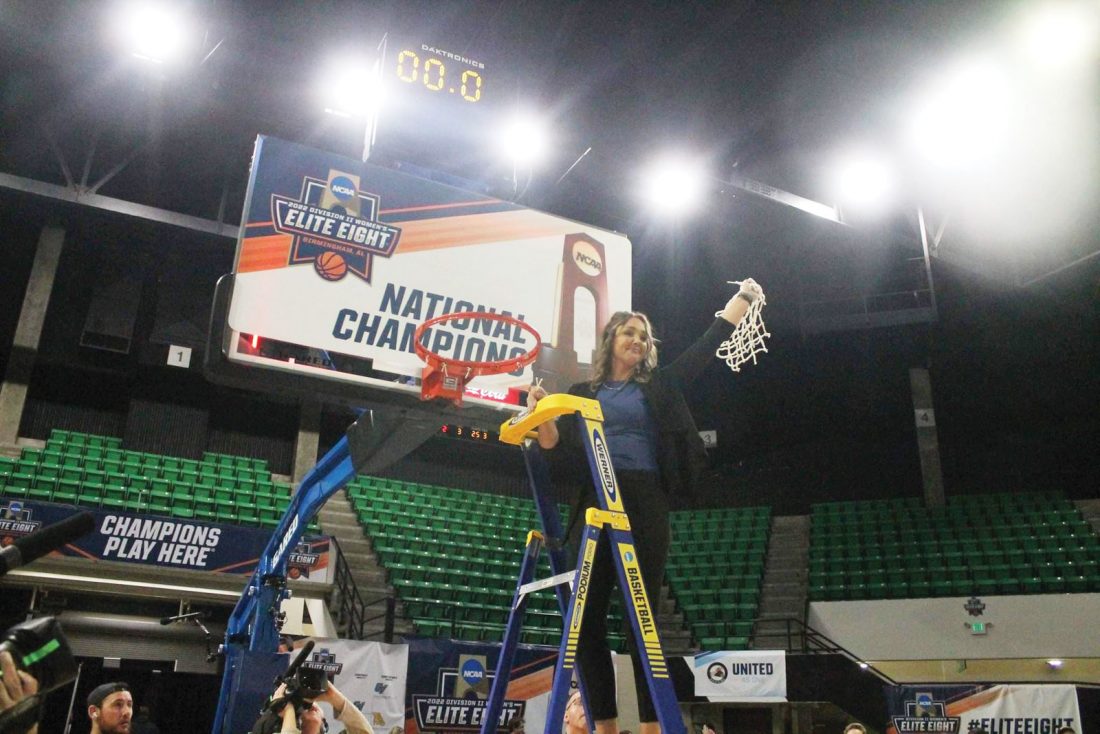Glenville State’s Kim Stephens wins Furfari Award | News, Sports, Jobs ...